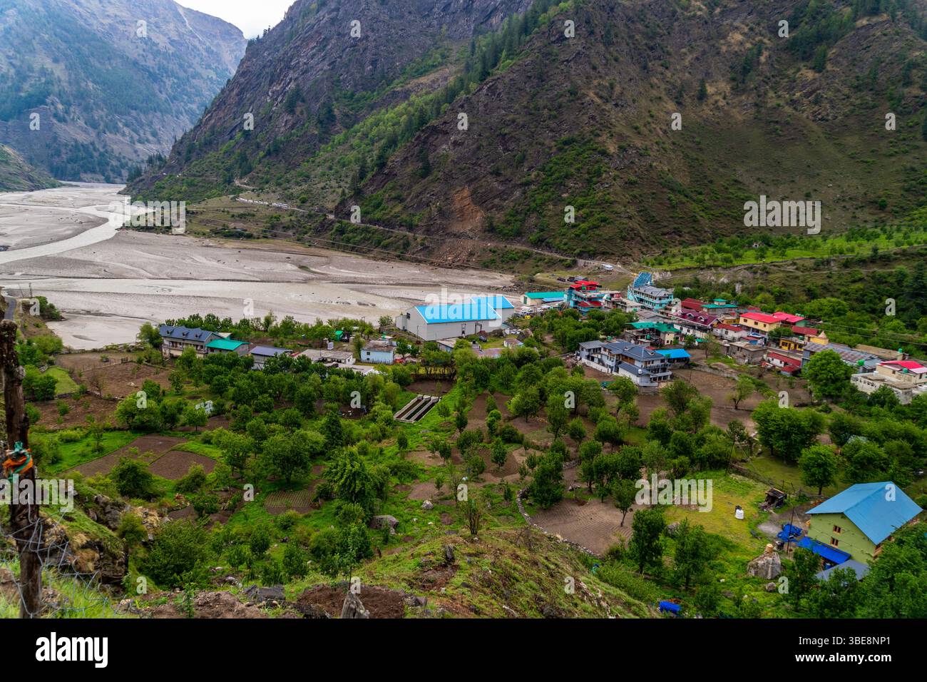 Sukhi village hi-res stock photography and images - Alamy