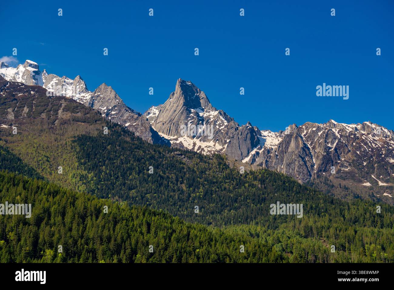 Snow laden Majestic Horn of Harsil, Stunning twin peaks in Harsil ...