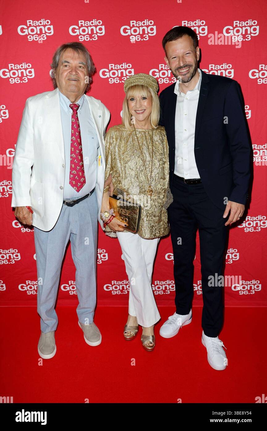 Helmut Markwort, Patricia Riekel und Johannes Ott beim 40 Jahre Radio ...