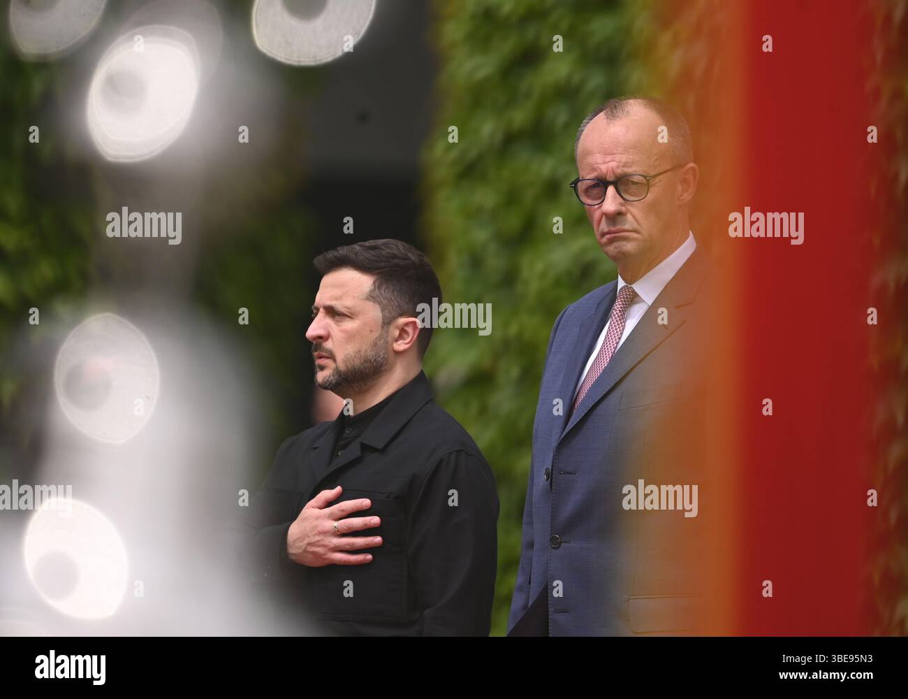 Berlin, Germany. 28th May, 2025. Volodymyr Zelensky (l), President of ...