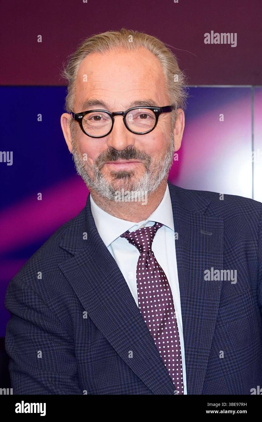 Jan Fleischhauer in der ARD-Talkshow maischberger im Studio Berlin ...