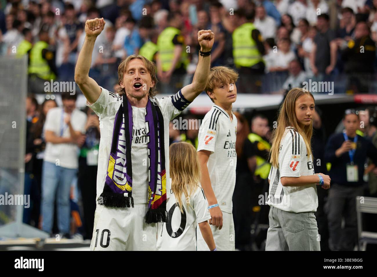 Luka Modric acknowledges the fans following his final appearance for ...