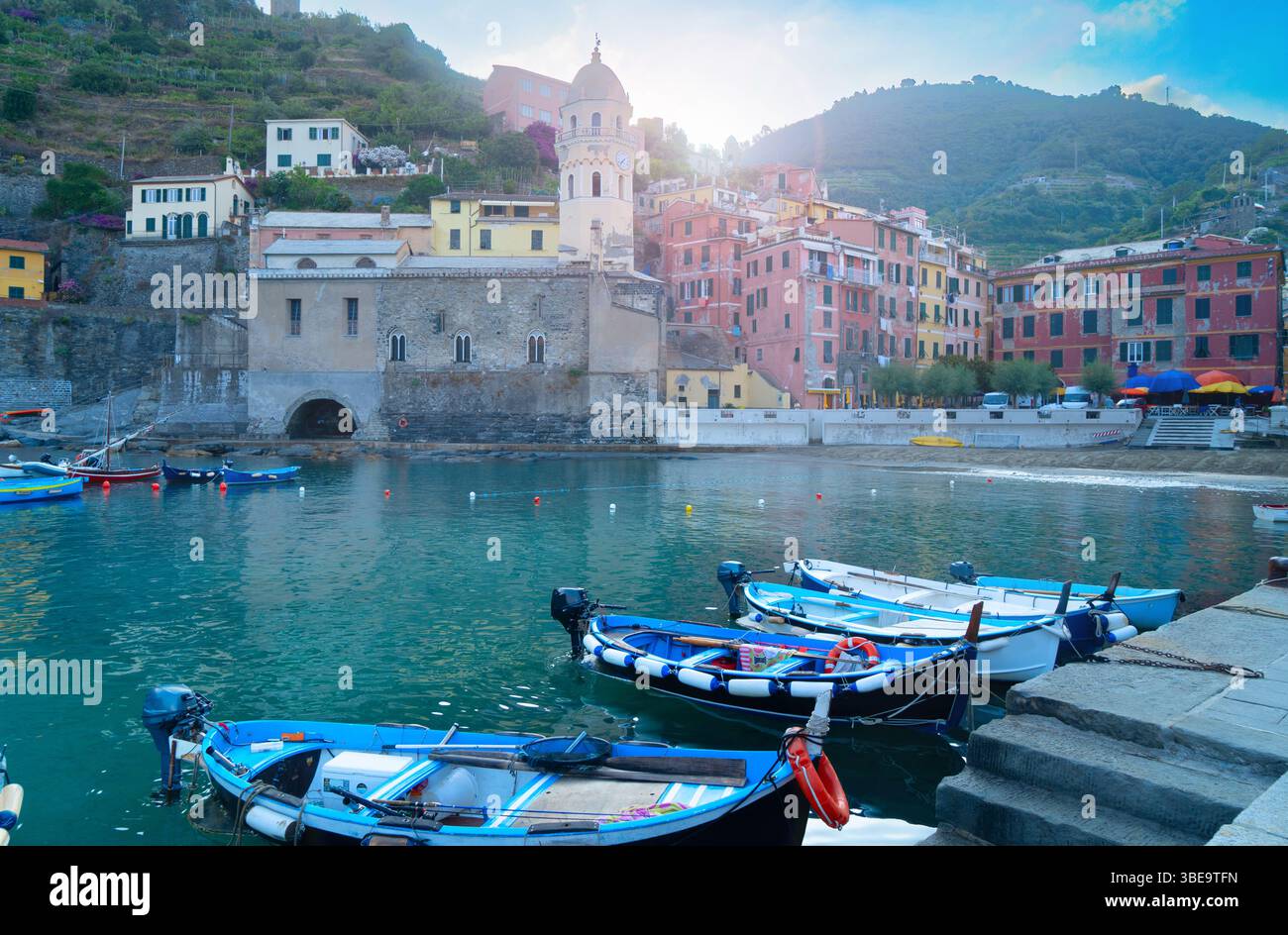 Pituresque building hi-res stock photography and images - Alamy