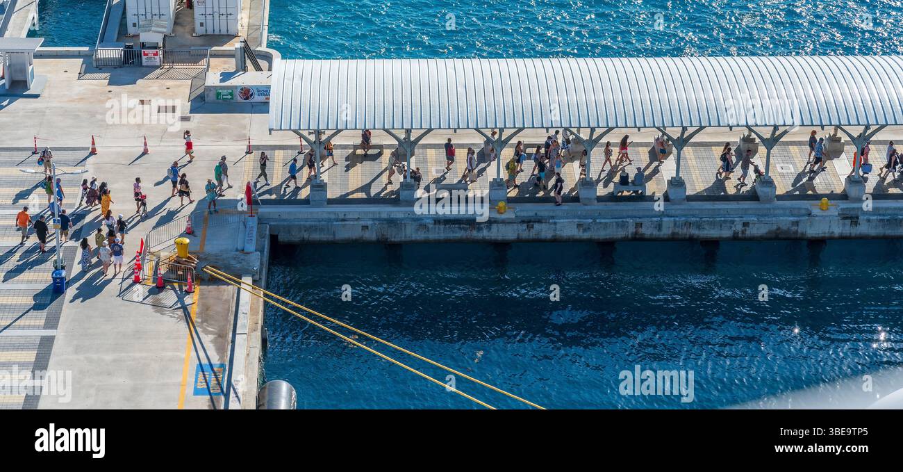 Cruise passengers disembark at the terminal in Nassau Bahamas Stock ...