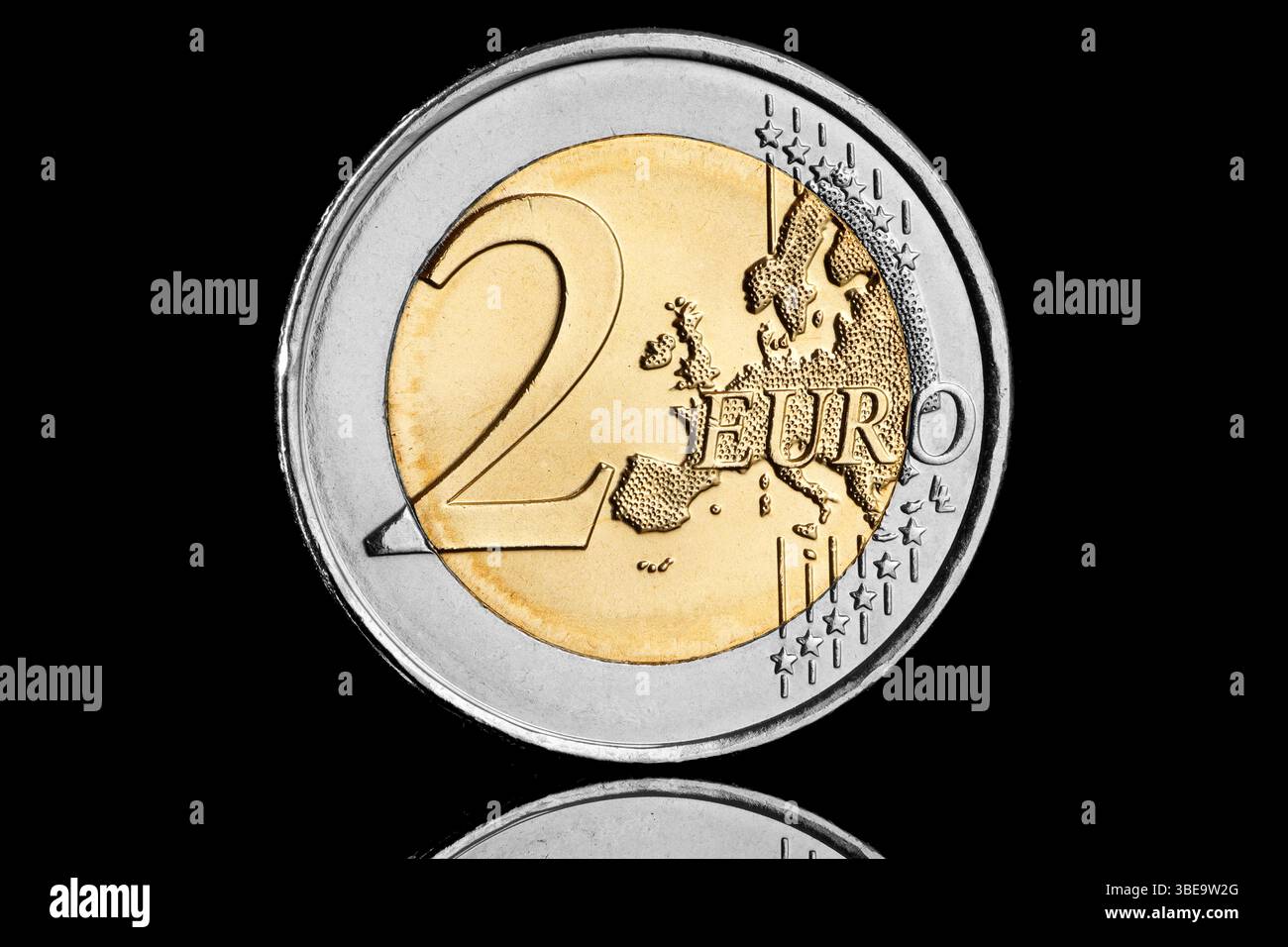 France 2 Euros coin obverse Stock Photo - Alamy