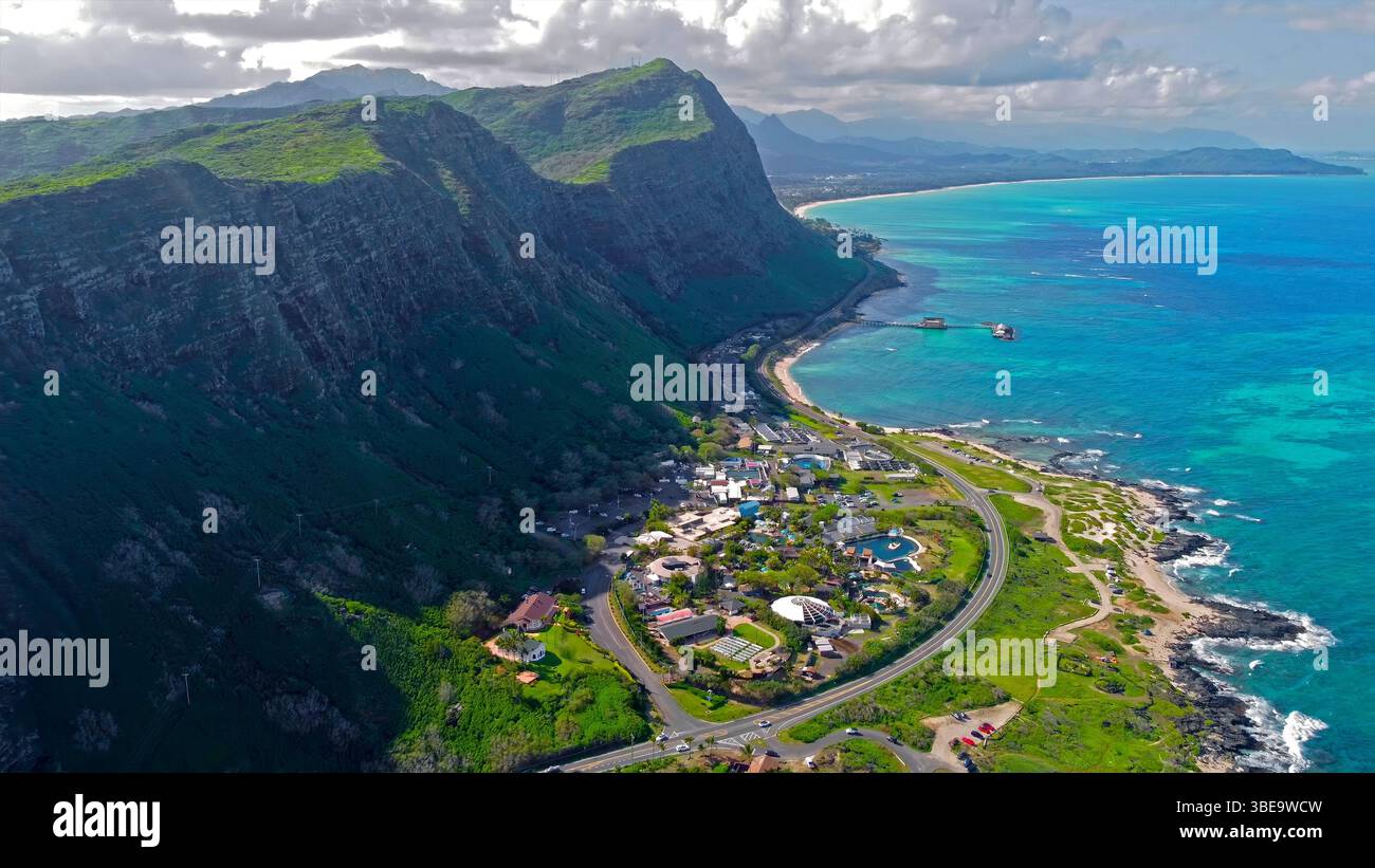 Aerial View of Hawaiian Coastline and Mountains. Stunning aerial image ...