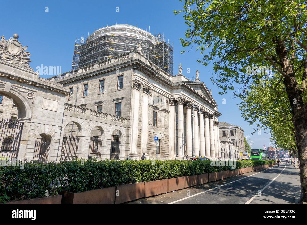 Four Courts Building Exterior Dome Under Renovation Historic Building ...