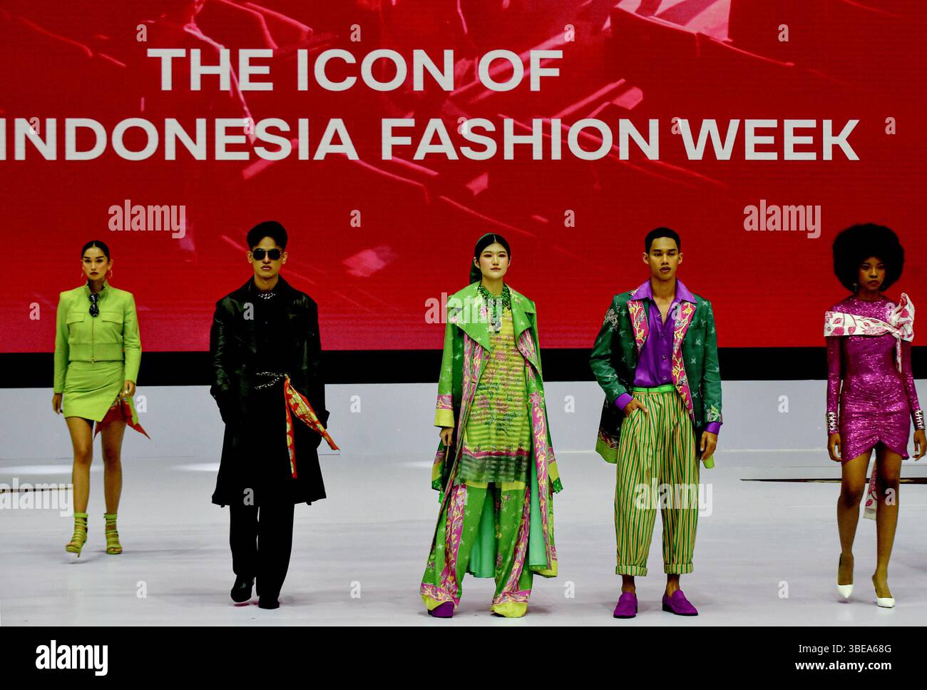 Jakarta, Indonesia. 28th May, 2025. Models present creations at the ...