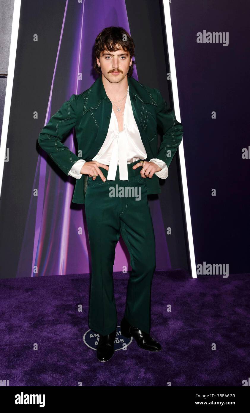 Las Vegas, Vereinigte Staaten. 26th May, 2025. Benson Boone arrives at ...