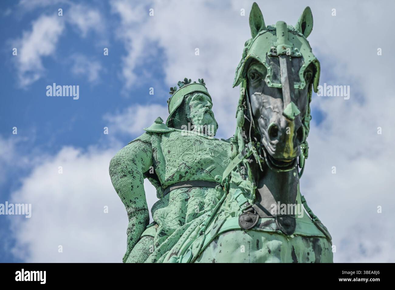 Reiterdenkmal Kaiser Friedrich Barbarossa, Kaiserpfalz, Goslar ...