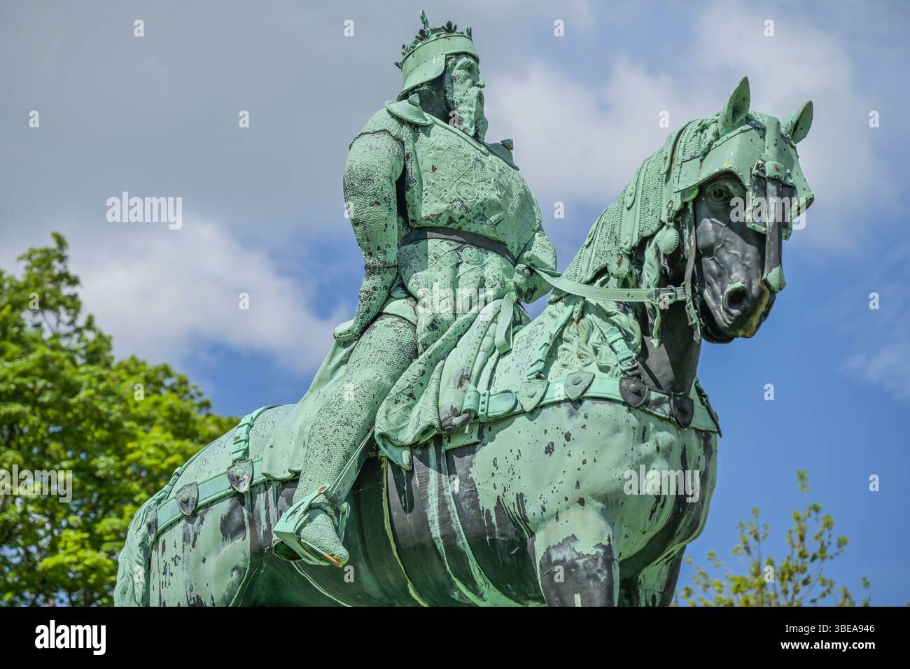 Reiterdenkmal Kaiser Friedrich Barbarossa, Kaiserpfalz, Goslar ...