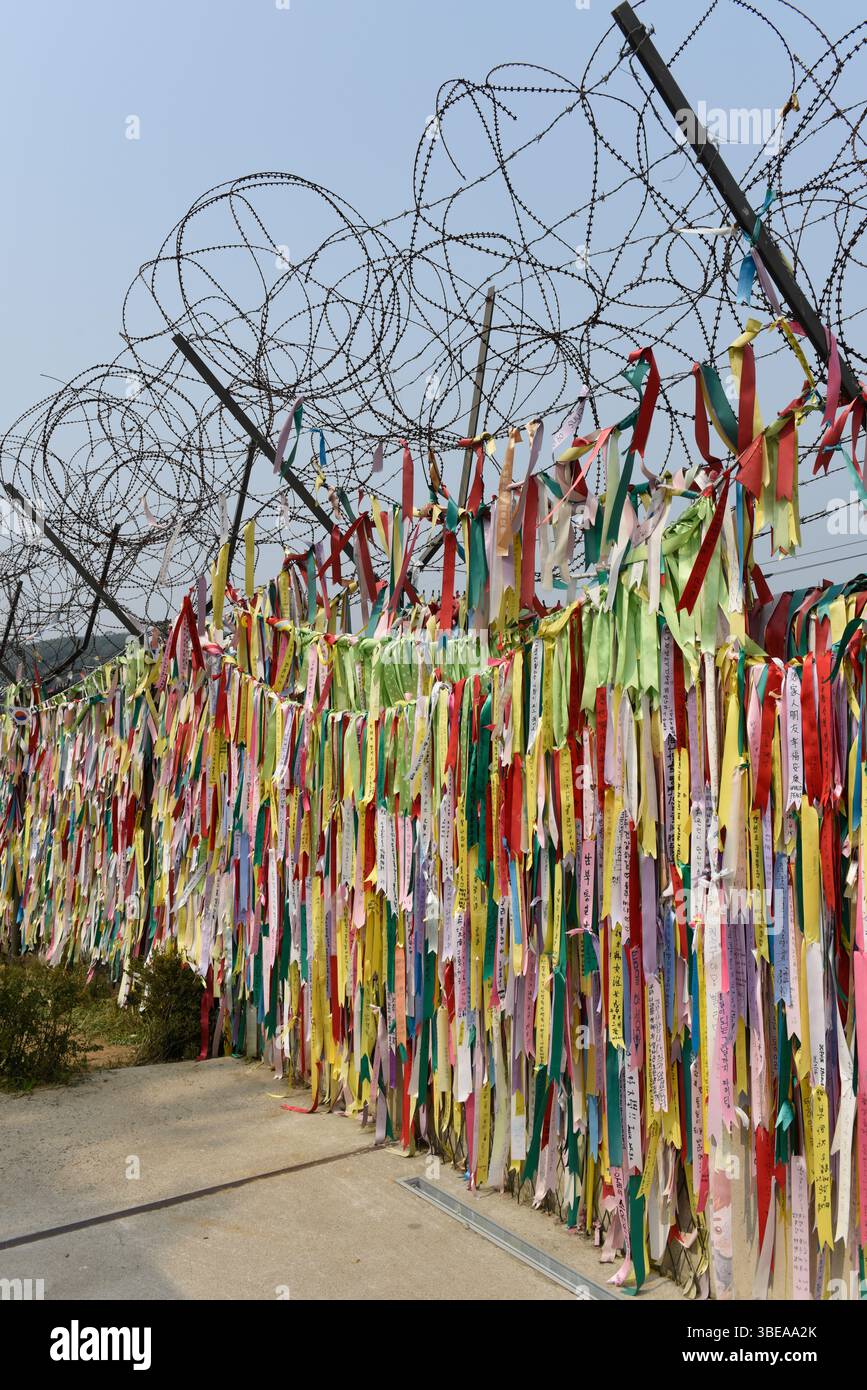 DMZ Zone (South Korea,peace messages near the Freedom bridge,Imjingak ...