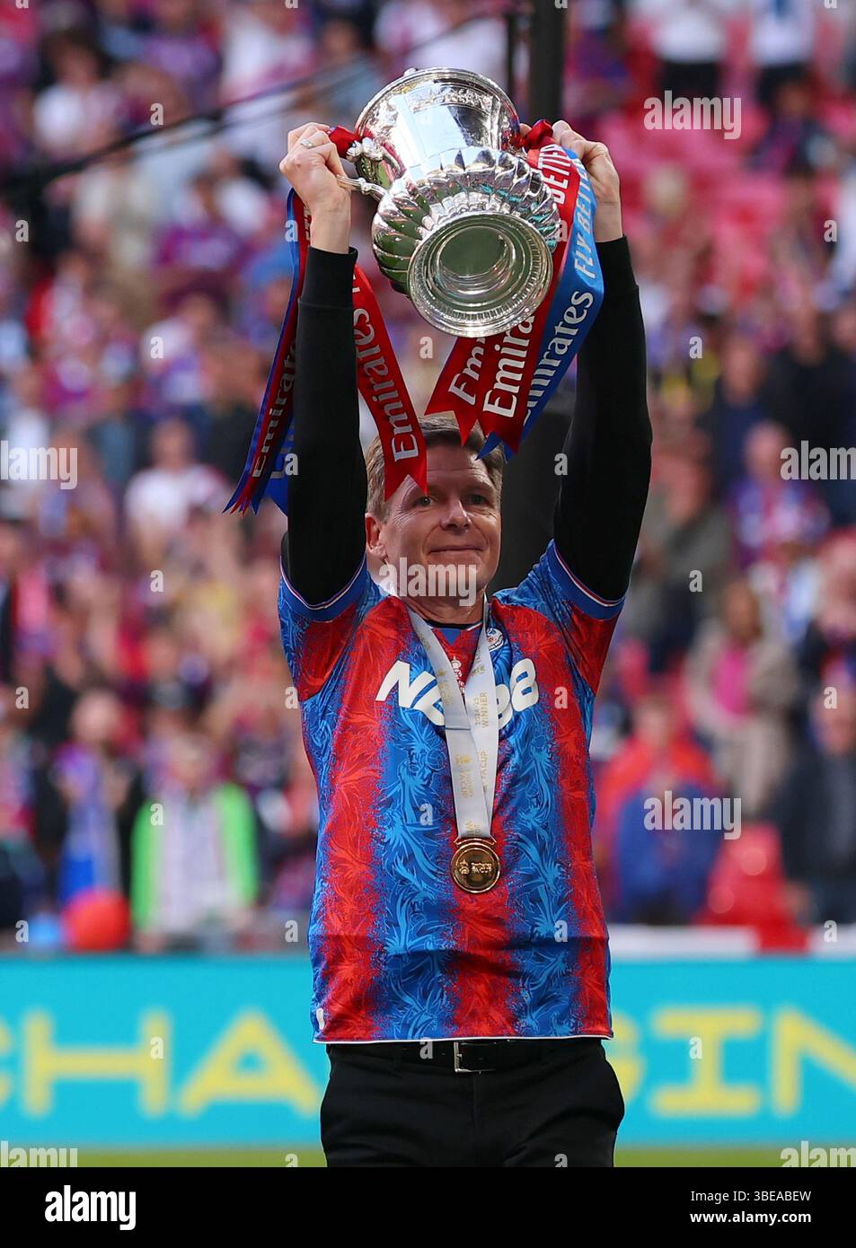 Oliver glasner crystal palace fa cup hi-res stock photography and ...