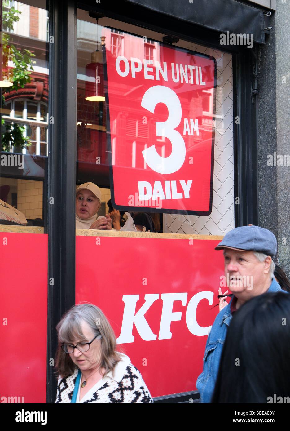 Kfc uk 2025 hi-res stock photography and images - Alamy