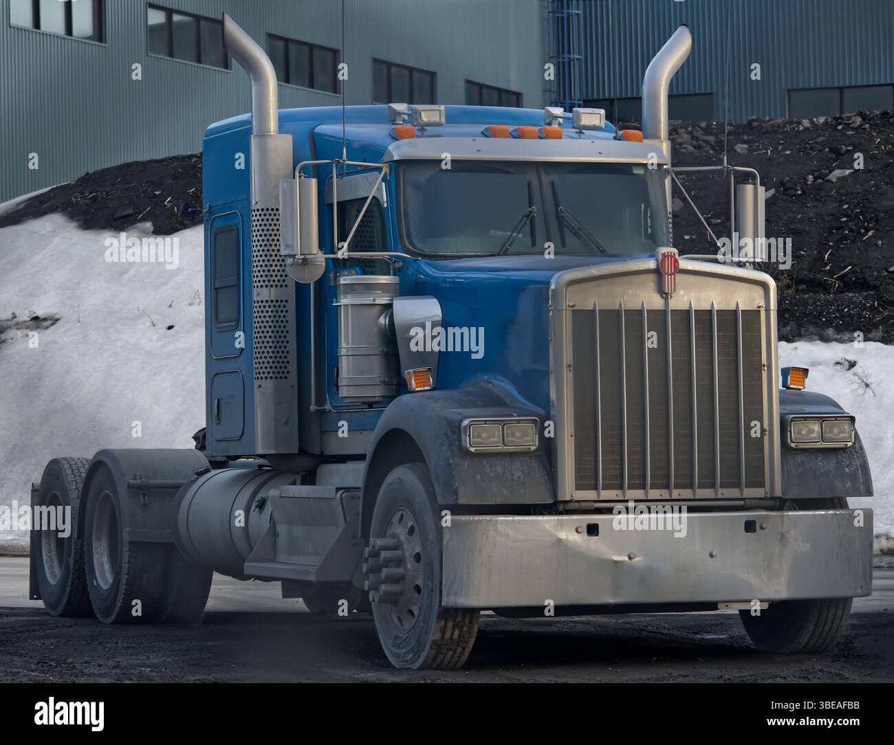 Truck exhaust hi-res stock photography and images - Alamy