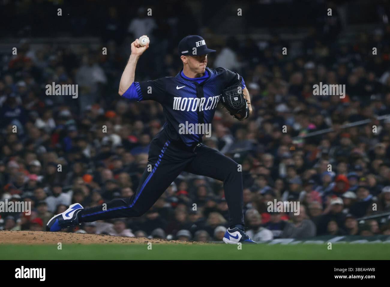 DETROIT, MI - MAY 23: Detroit Tigers relief pitcher Chase Lee (53 ...