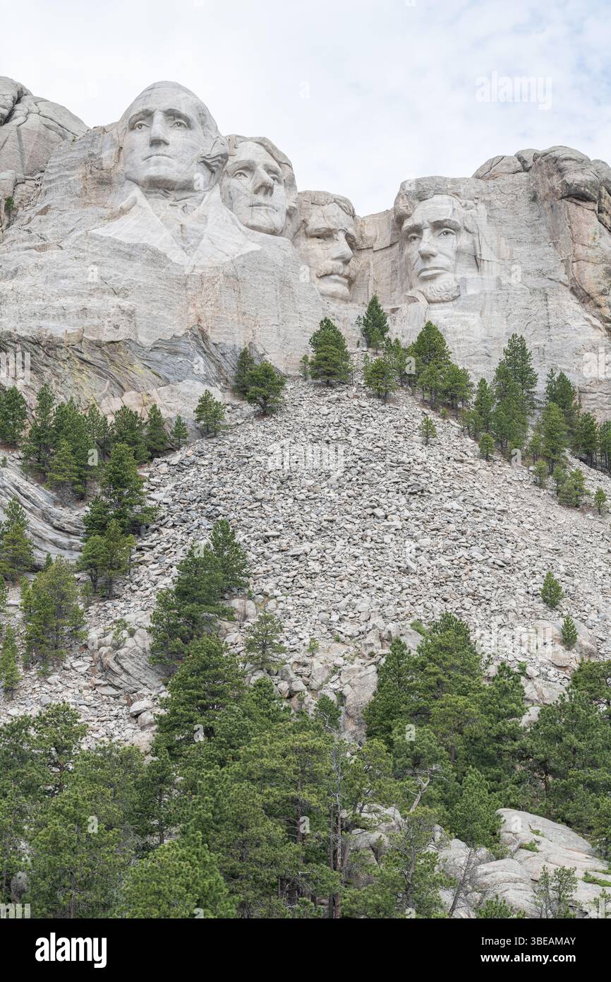 The Presidents on Mount Rushmore vertical orientation, South Dakota ...