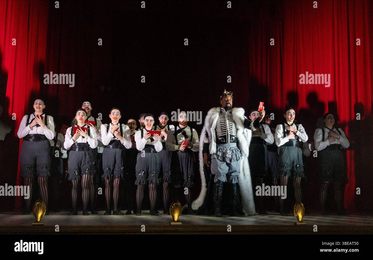 Kaiser justin ii hi-res stock photography and images - Alamy