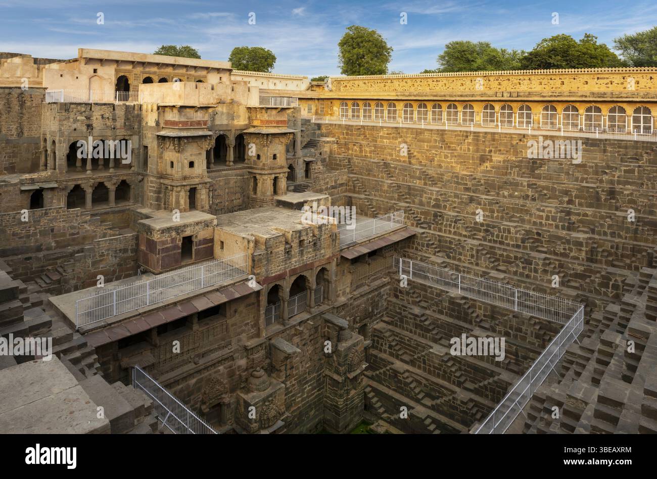 Chand baori stepwell india hi-res stock photography and images - Alamy