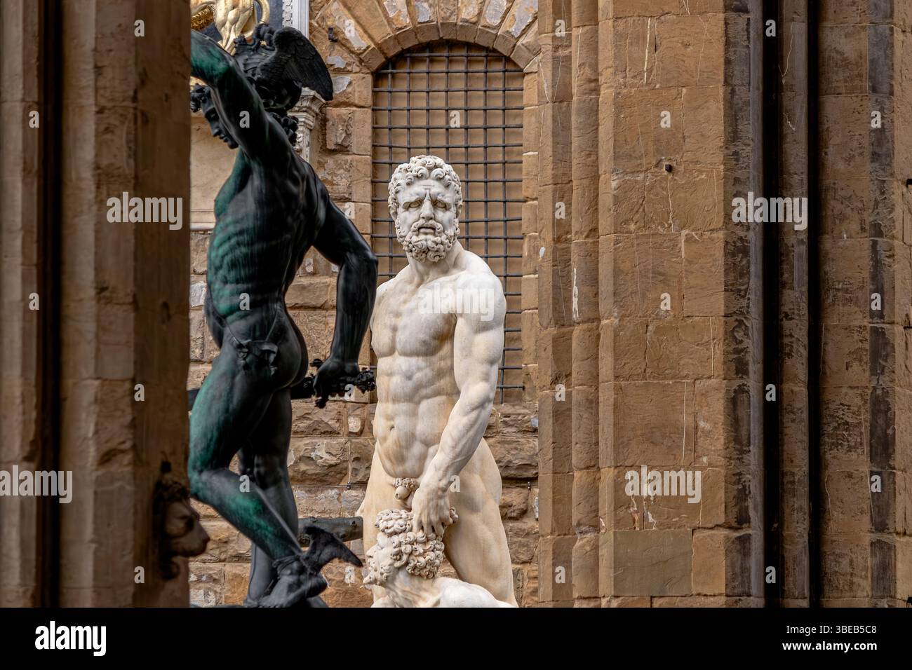 Sculptures of Hercules and Cacus outside the Palazzo Vecchio & Perseus ...