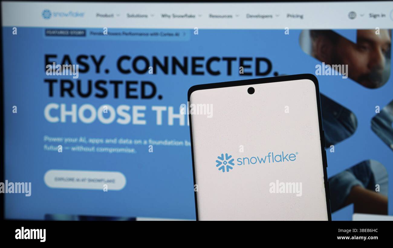 Dhaka, Bangladesh 03 May 2025: Snowflake Inc. logo of an American cloud ...