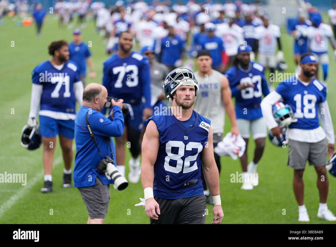 New York Giants' Daniel Bellinger leaves the field after an NFL ...