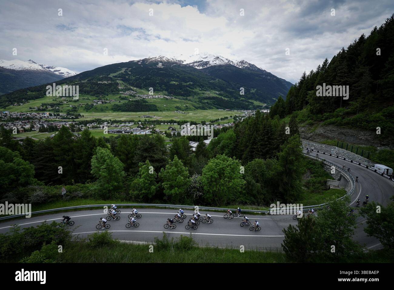 Italia. 28th May, 2025. Stage 14 Tirano - Bormio May 28, 2025. Sport ...