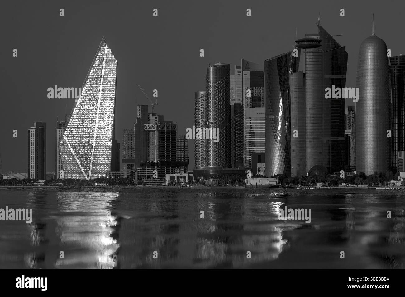 Burj al Mana Doha. Doha skyline early morning Stock Photo - Alamy