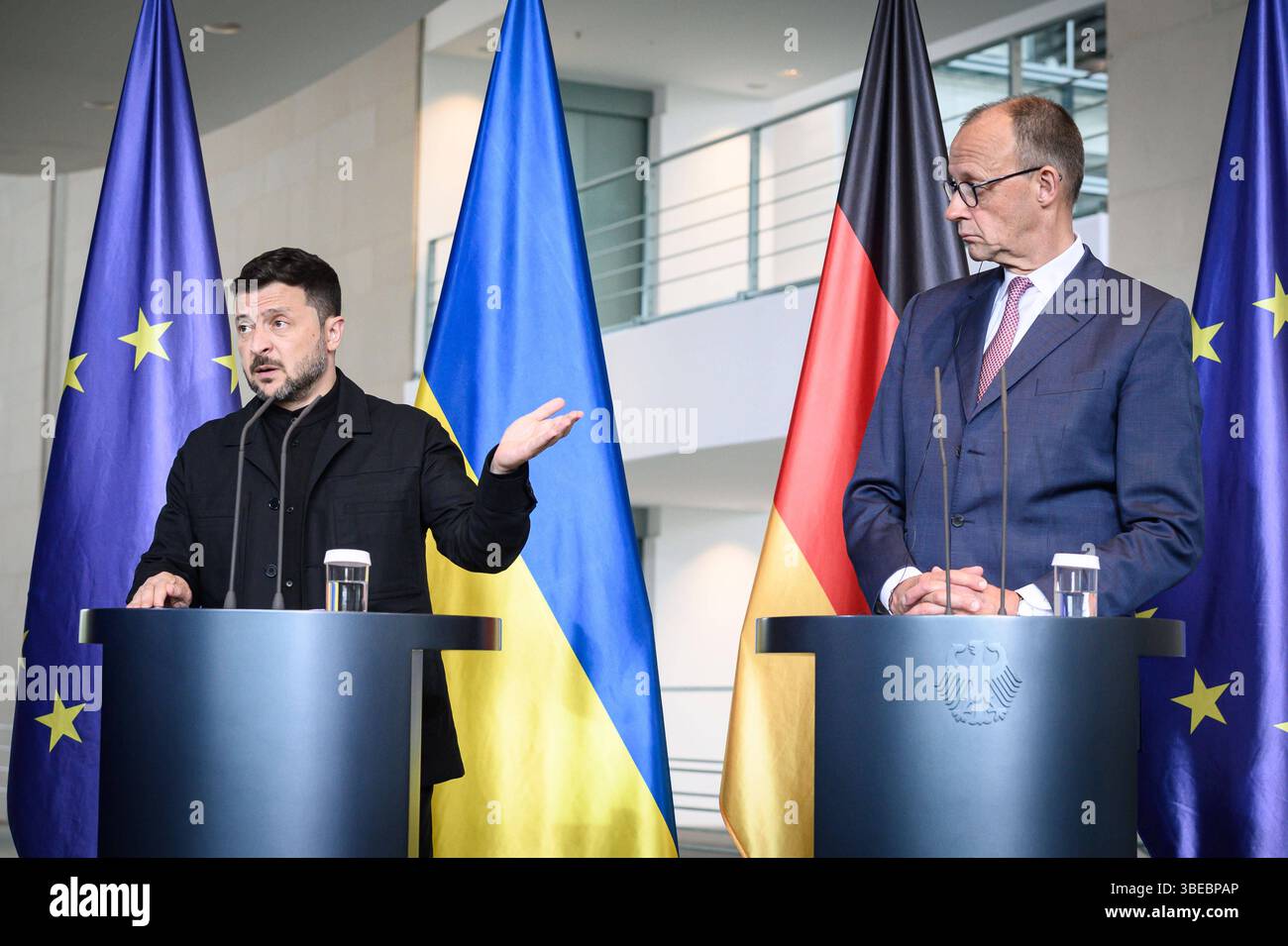 Berlin, Friedrich Merz trifft Wolodymyr Selenskyj Bundeskanzler Friedrich Merz CDUund der ...