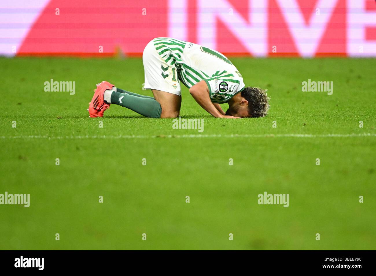 Real Betis' Abdessamad Ezzalzouli celebrates scoring their side's first ...