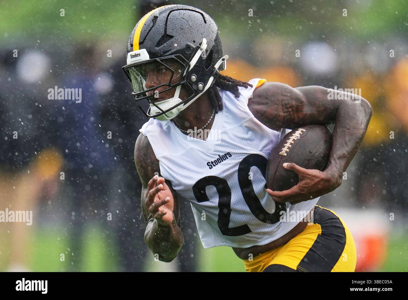 Pittsburgh Steelers running back Kaleb Johnson carries the ball after ...