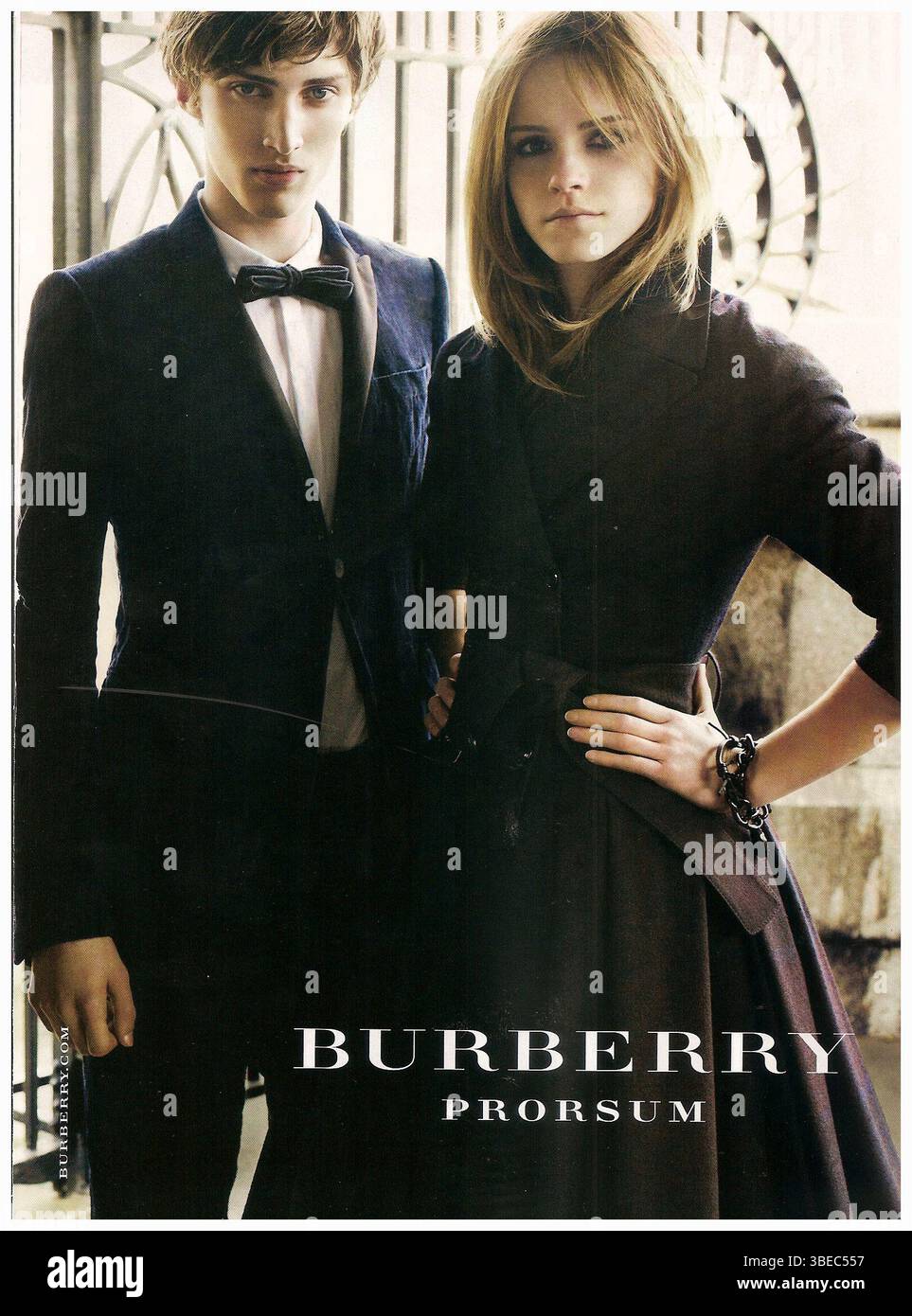 2009 Burberry Prorsum ad featuring Emma Watson Stock Photo - Alamy