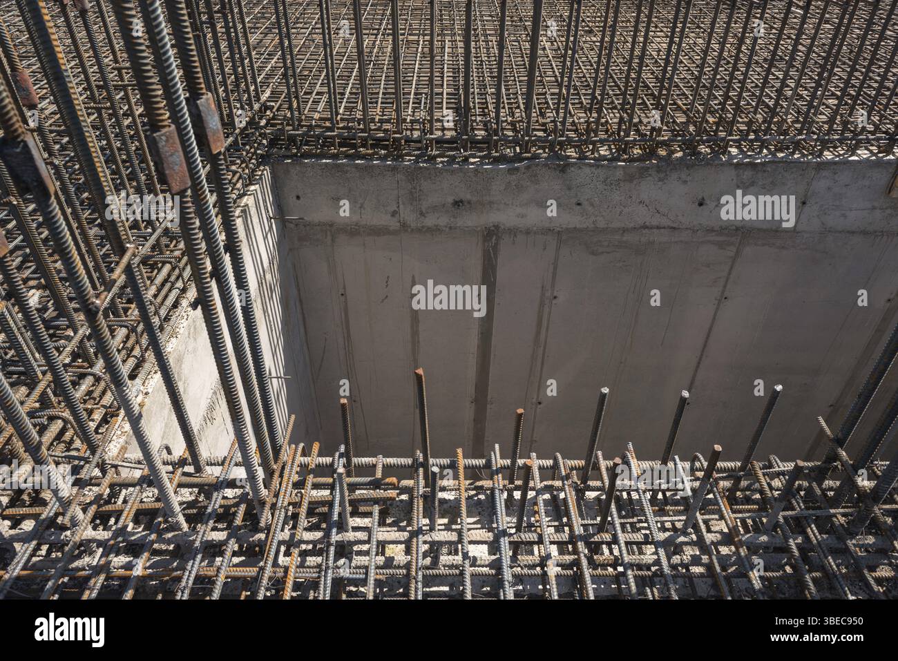 Metal construction of rods for concrete pouring Stock Photo - Alamy