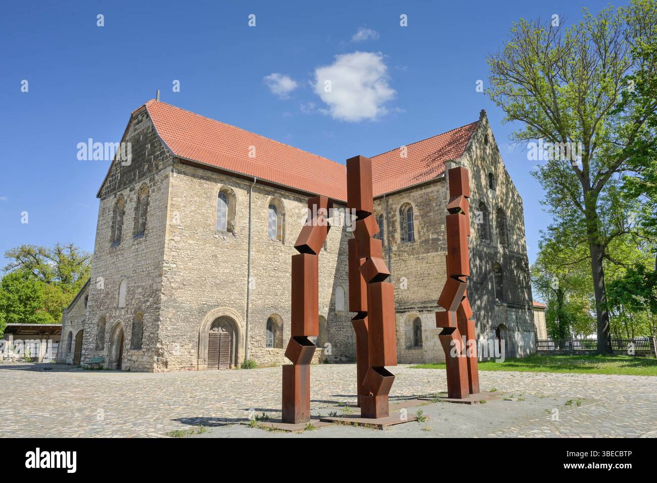 St.-Burchardi-Kirche, Metallskulptur von Johann-Peter Hinz, Kloster St ...