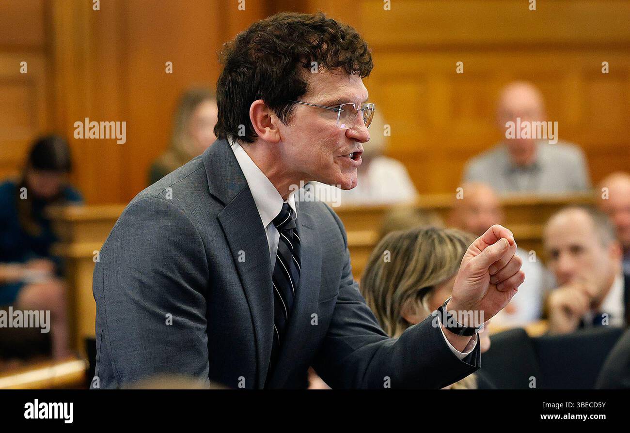 Attorney Robert Alessi cross examines witness Dr. Judson Welcher, an ...