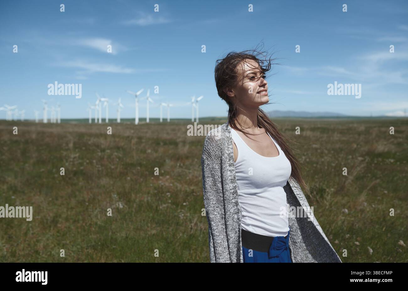 Wind swept hair hi-res stock photography and images - Alamy