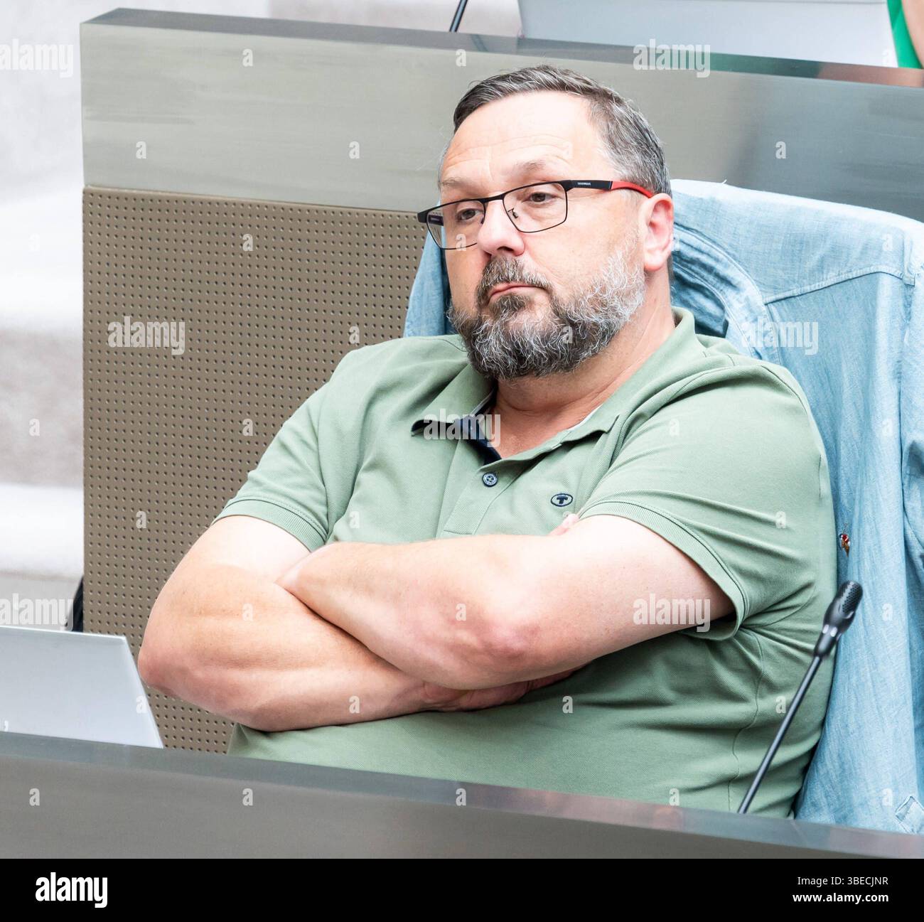 Raf Van Gestel PVDA at the Flemish parliament plenary meeting in ...