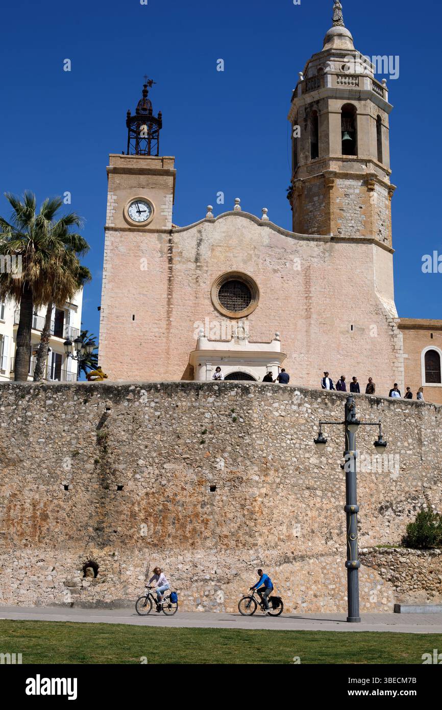 Spain, Sitges, church of San Bartholomew and St. Thecla Stock Photo - Alamy