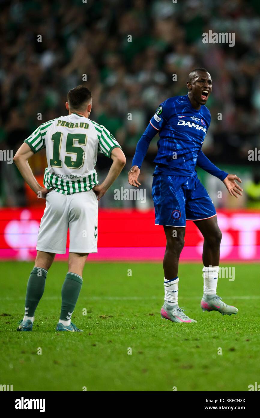 Nicolas Jackson of Chelsea FC celebrates after scoring a goal as Romain ...