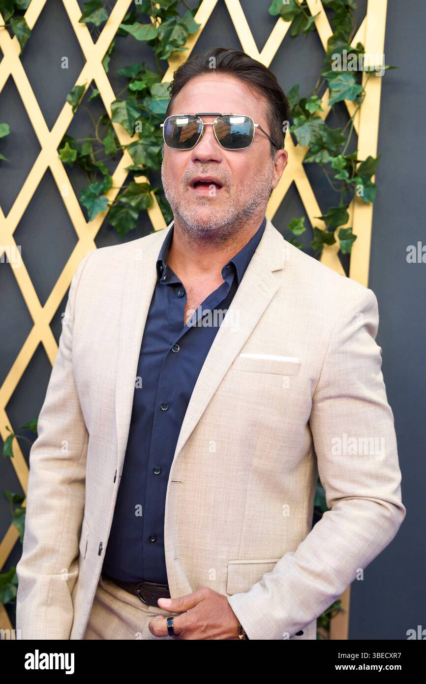 Enrique Arce attends 'Matices' Serie Premiere at Callao Cinema on May ...