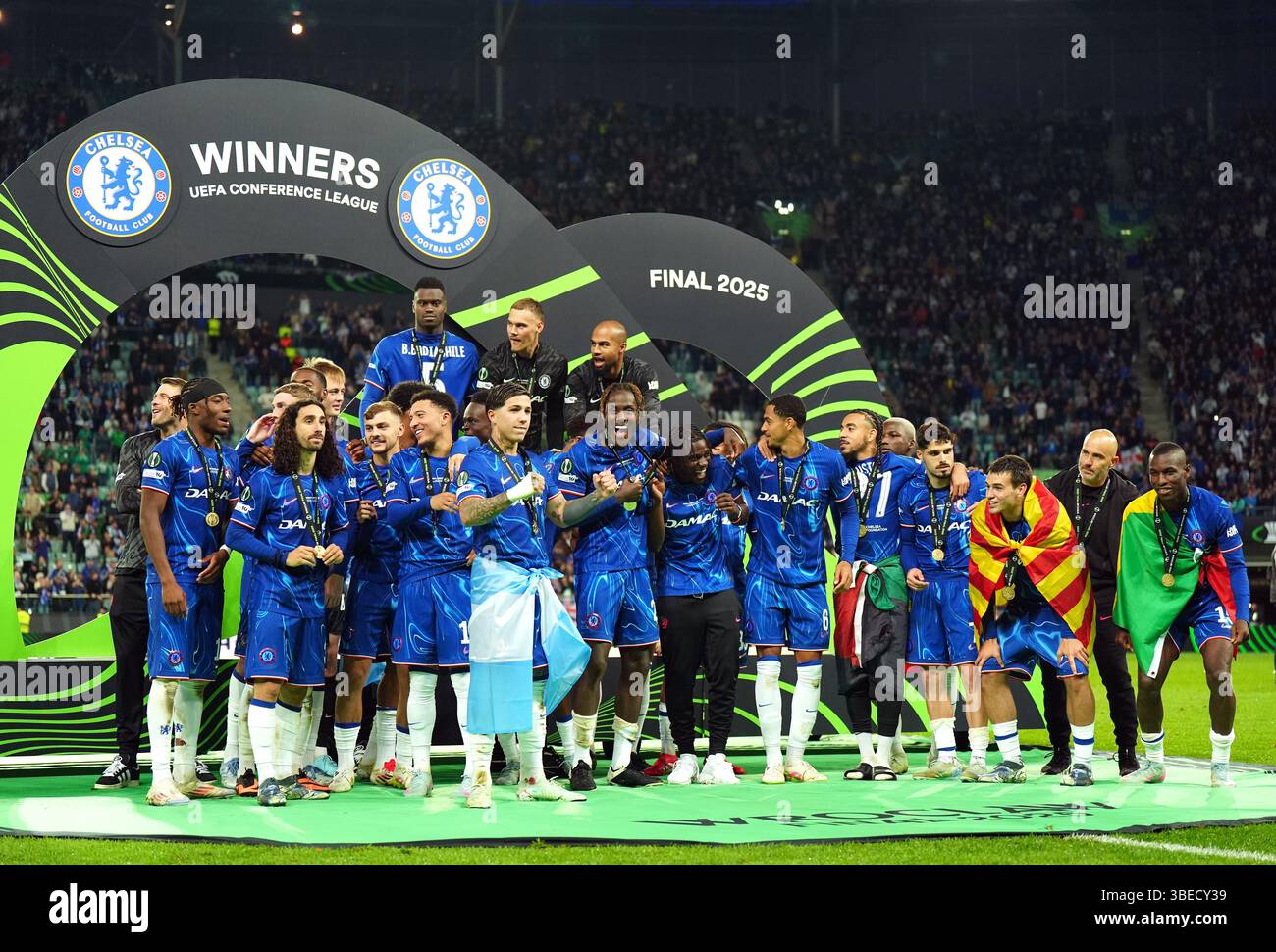 Chelsea players celebrate following the UEFA Conference League final ...