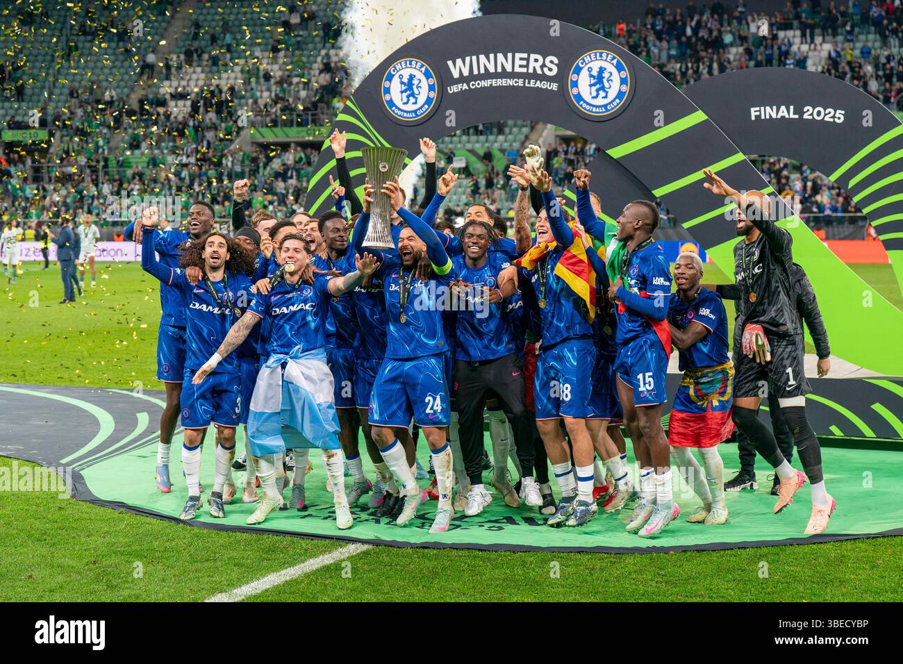 Wroclaw, Poland. 28th May, 2025. Chelsea FC celebrate winning the UEFA ...