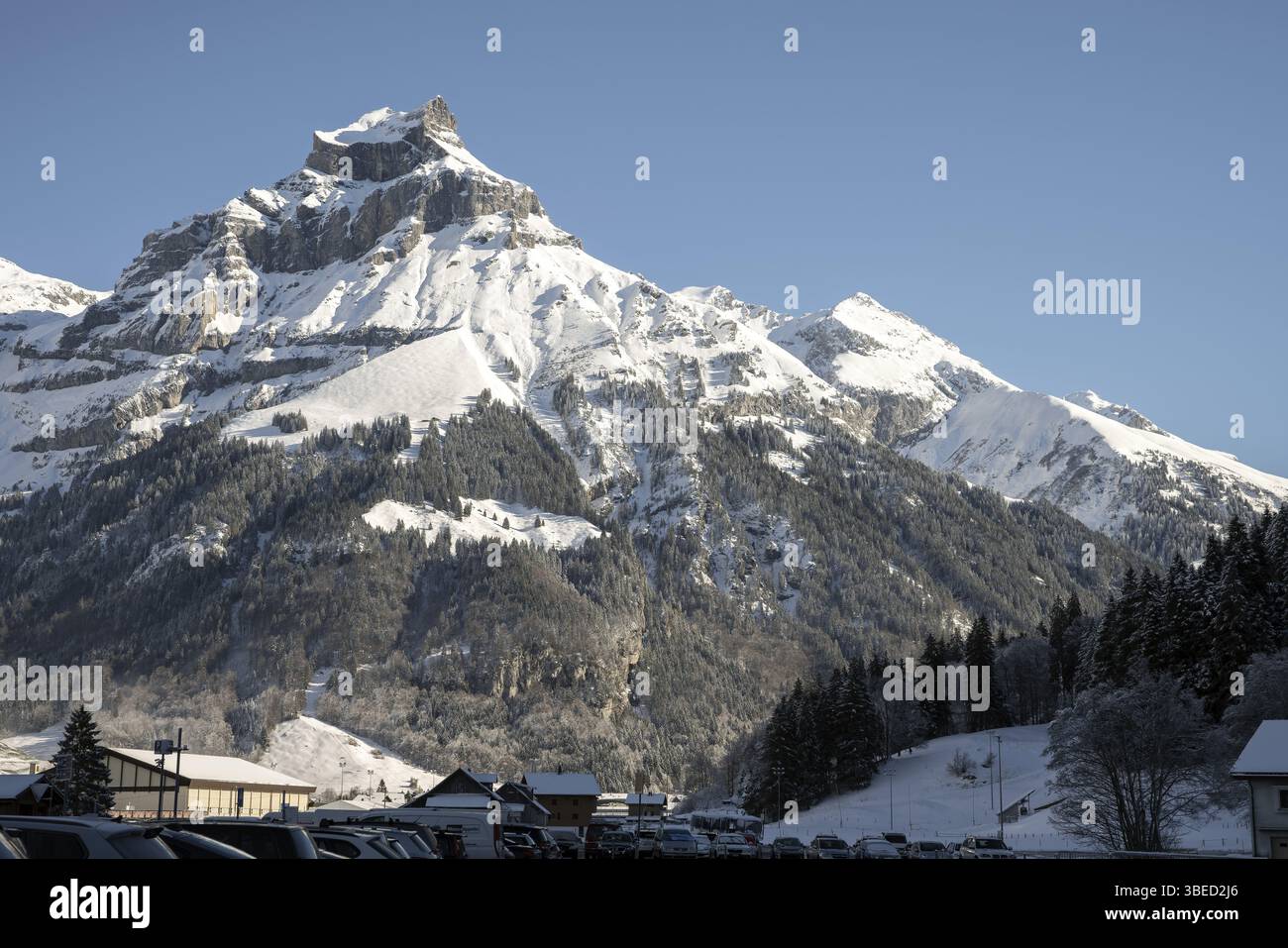 Paisaje tipico de invierno hi-res stock photography and images - Alamy
