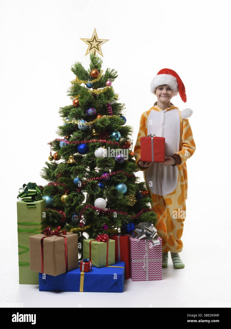 Child stands near tree hi-res stock photography and images - Alamy