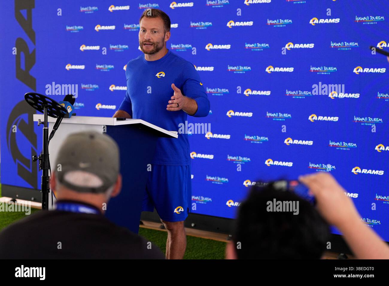 Los Angeles Rams head coach Sean McVay speaks during a news conference ...