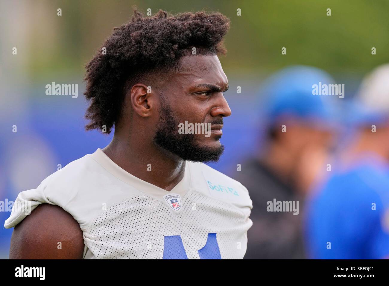 Los Angeles Rams linebacker Josaiah Stewart stands on the field during ...