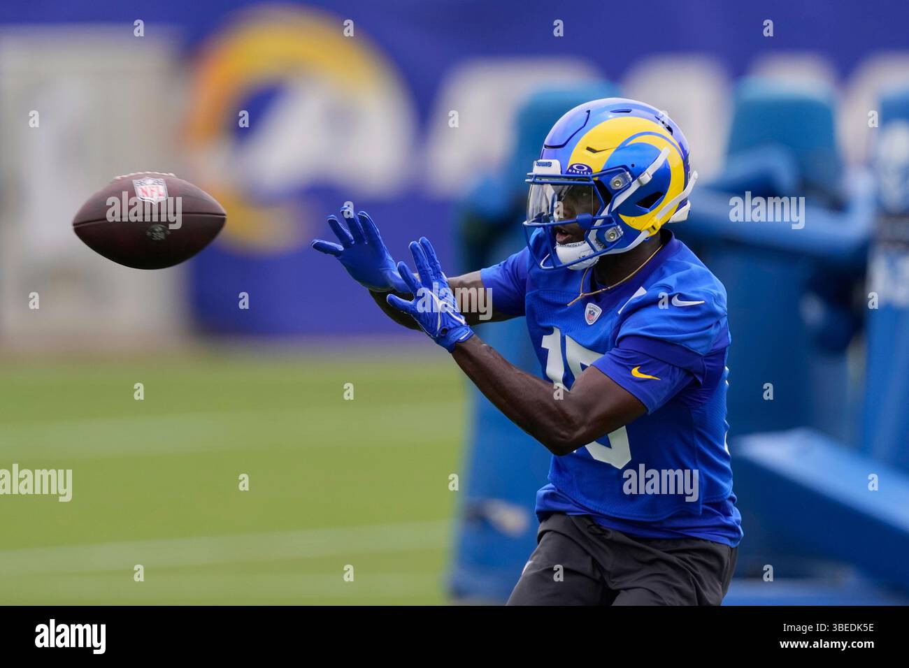 Los Angeles Rams wide receiver Konata Mumpfield catches a pass during ...