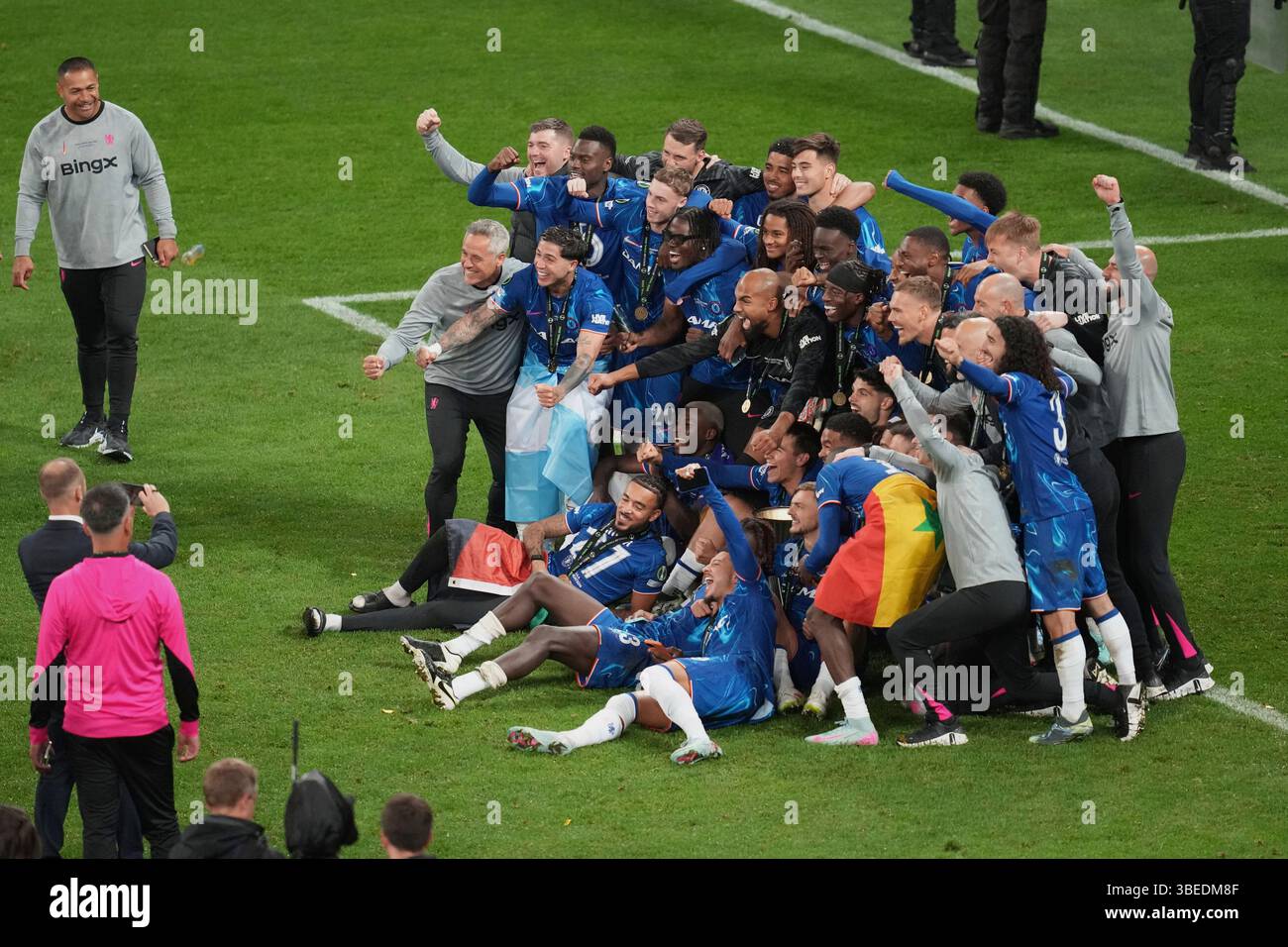 Chelsea's players celebrate after winning the Europa Conference League ...
