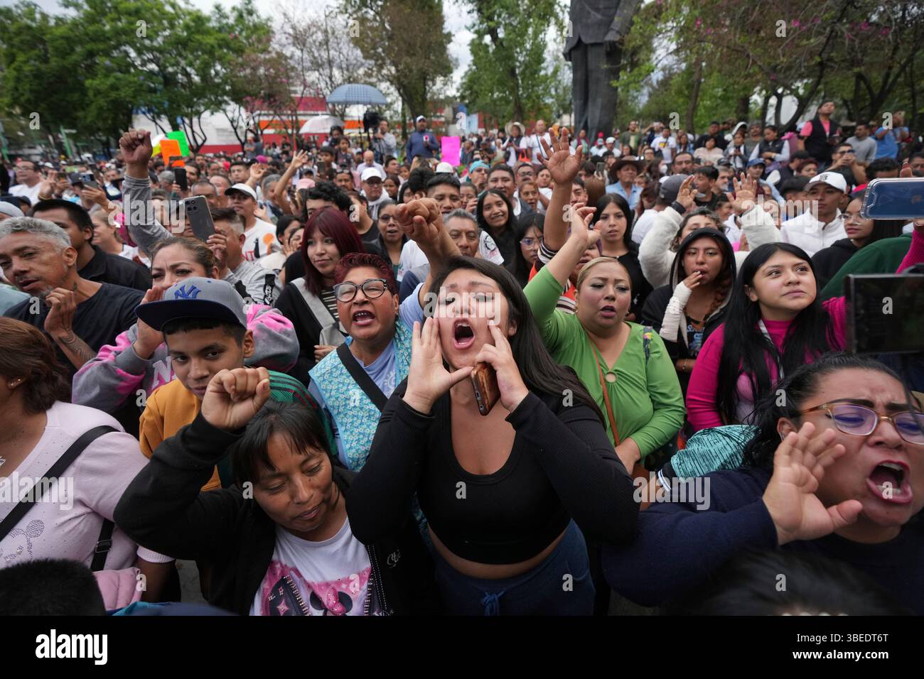 Supporters of Lenia Batres, who is running for election for the Mexican ...
