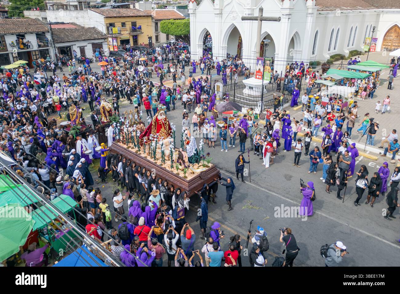 Semana Santa en la Antigua Guatemala Holy Week celebrations in Antigua ...
